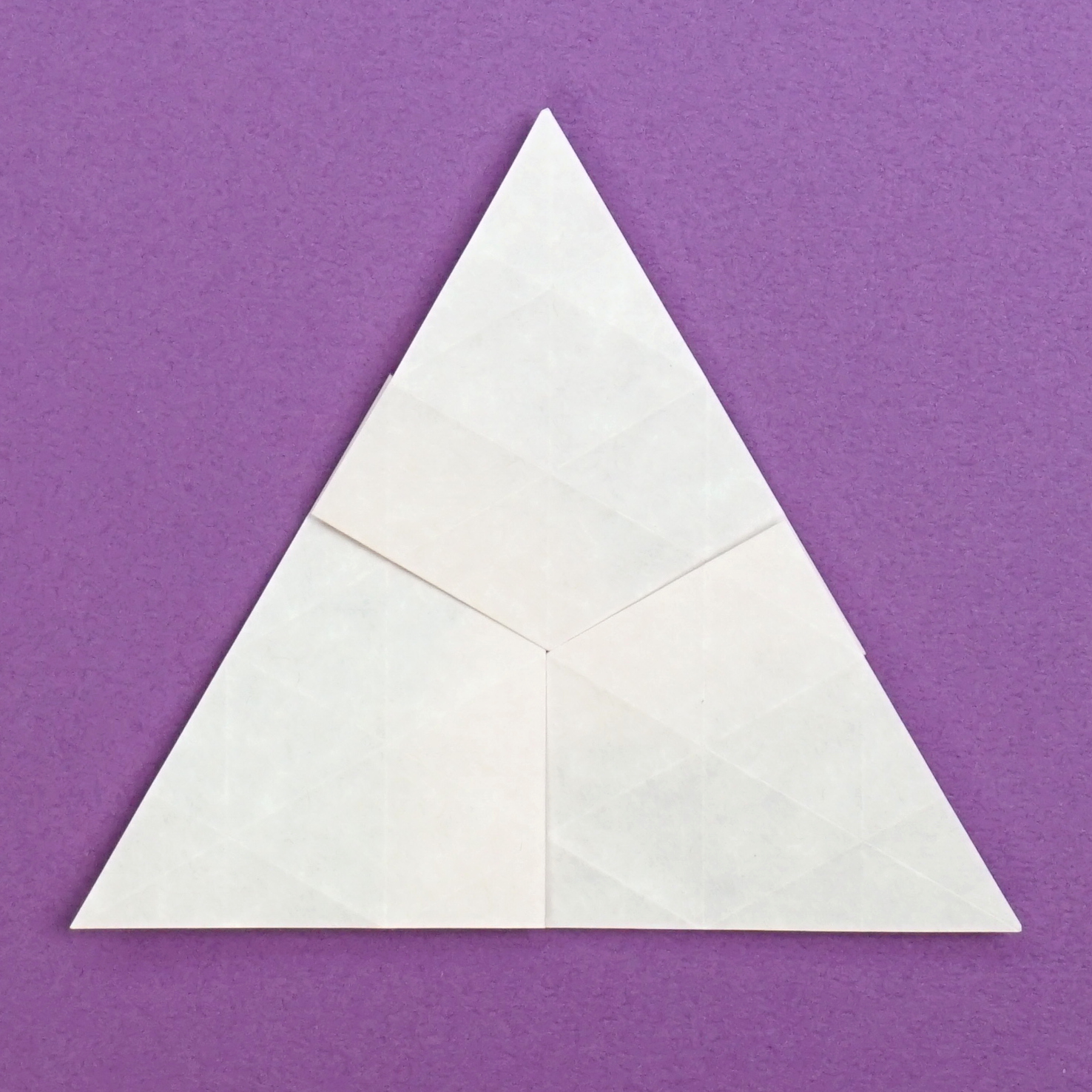 Closed Equilateral Triangle Twist - Origami Tessellation Twist Database